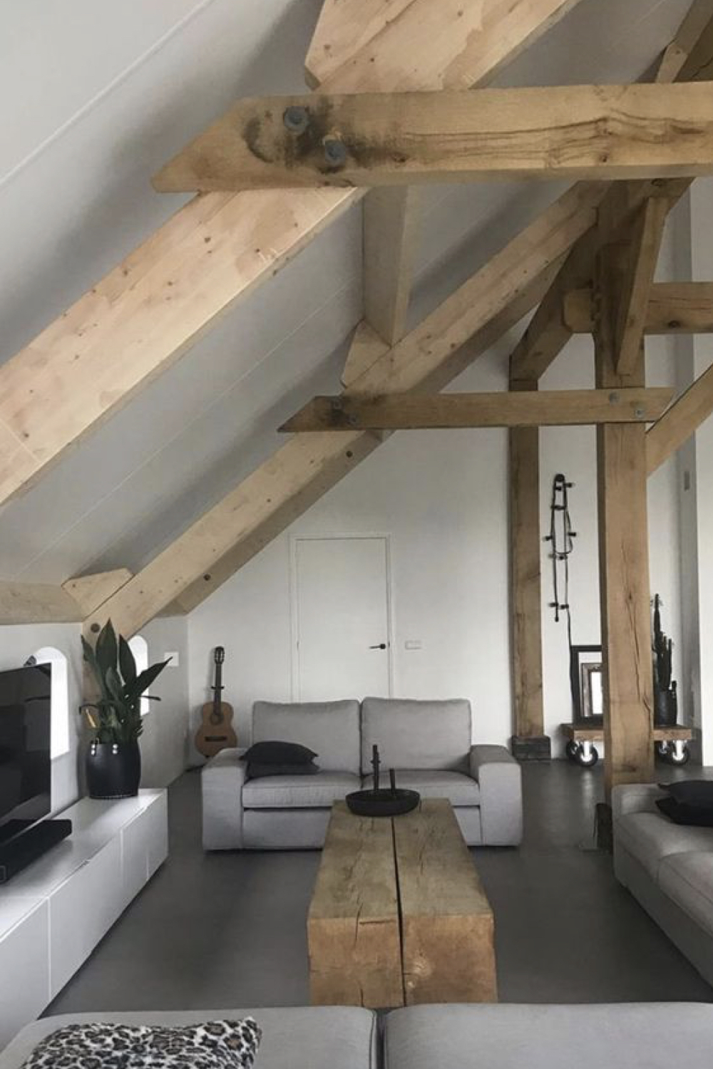 [Idée déco] Un salon moderne sous les combles - Cocon | décoration ...