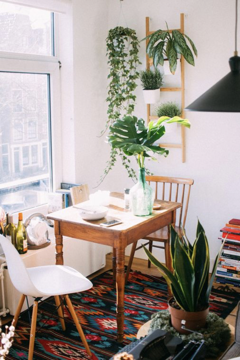 Quelle table choisir pour un petit espace repas? | guide déco - Cocon ...