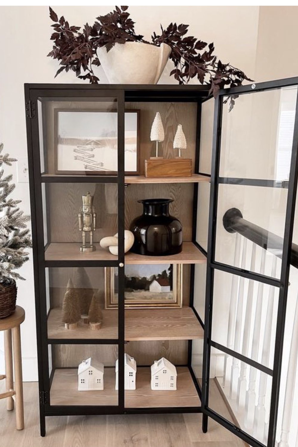 [Idée déco] Soigner la mise en scène de sa vitrine - Cocon | décoration ...