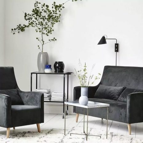 [Comment mettre une touche de noir dans son intérieur?