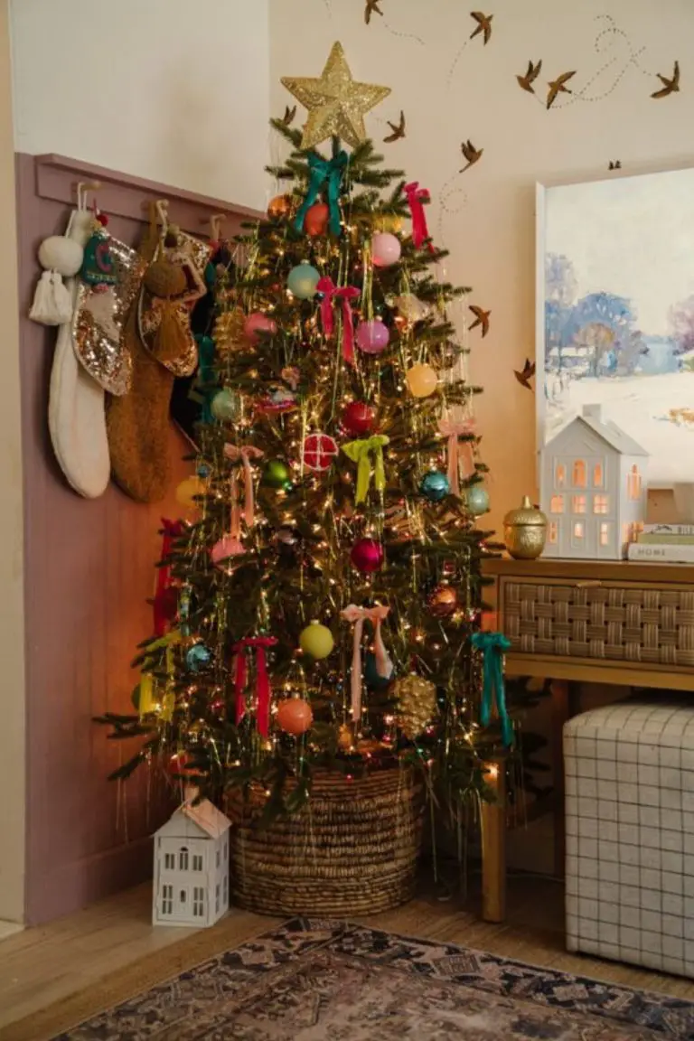 Inspirations | La tendance des sapins de noël vintage, maximalistes ...