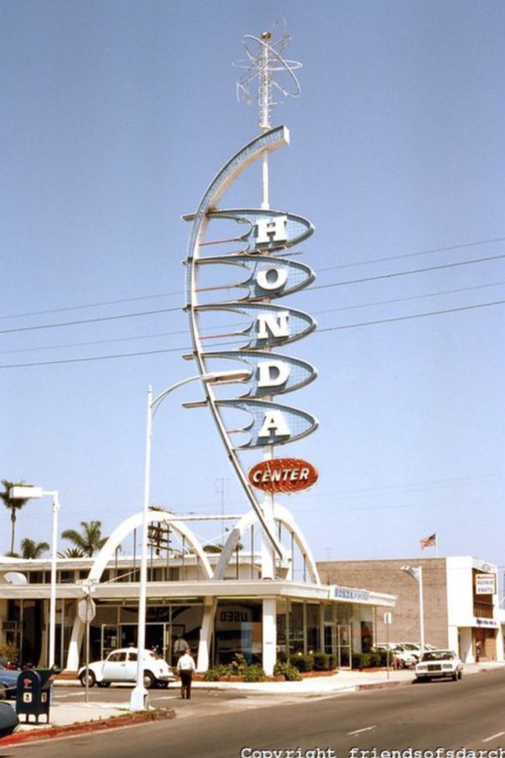 Le style Googie, une architecture inspirée de la conquête spatiale ...