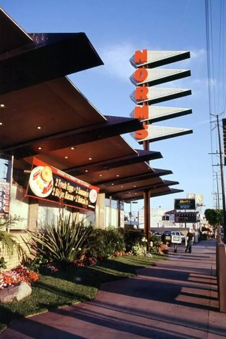 Le style Googie, une architecture inspirée de la conquête spatiale ...