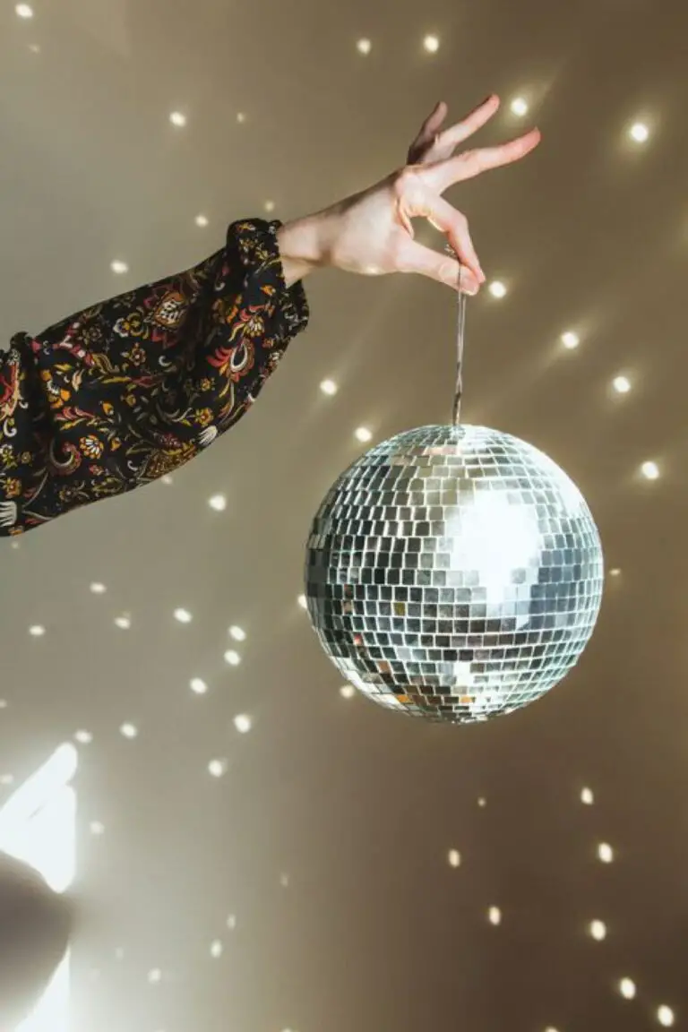 Quand la boule à facettes est source de DIY & de créativité | Trendy