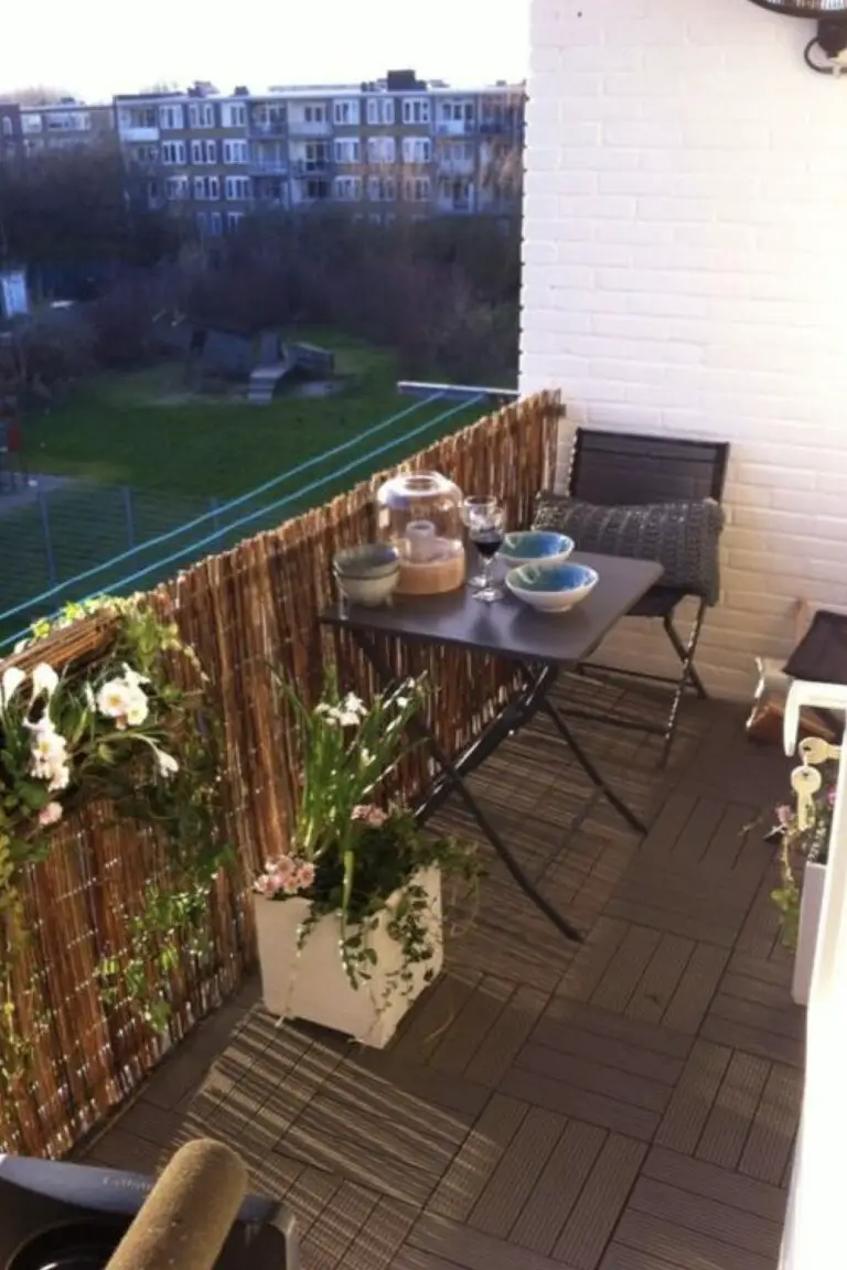 Balcon: Se protéger du soleil et des regards indiscrets