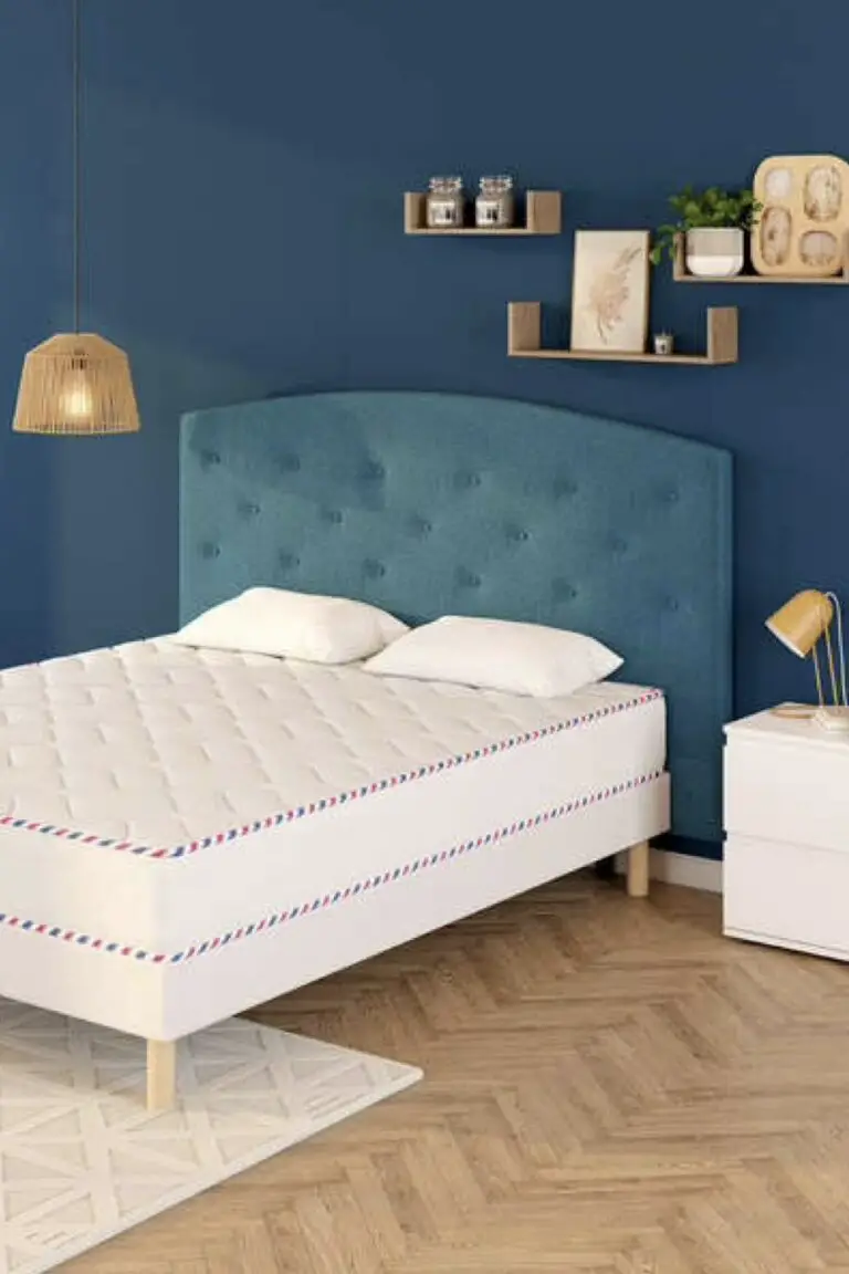 Créez une ambiance élégante et calme grâce au bleu déco