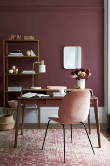 Associer rose et violet pour décorer toute la maison